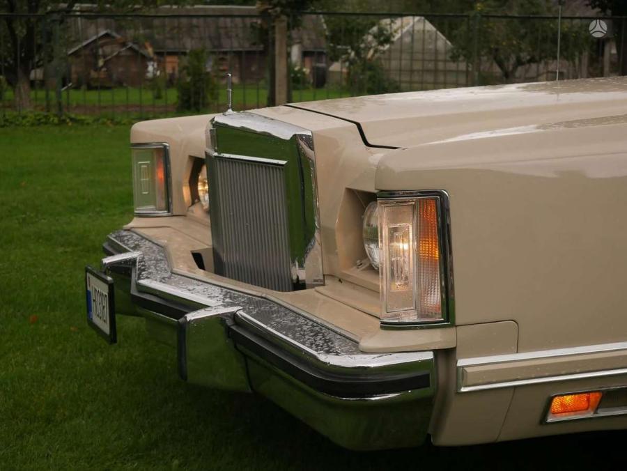 Brūns Lincoln Continental 1978 Viļņa, ar dzinēja tilpumu 7.50 L un nobraukumu 60 tūkst. km par 18000 €, foto 10 vietnē AUTOMOTO.COM.LV
