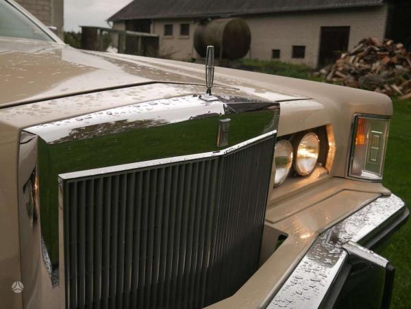 Brūns Lincoln Continental 1978 Viļņa, ar dzinēja tilpumu 7.50 L un nobraukumu 60 tūkst. km par 18000 €, foto 11 vietnē AUTOMOTO.COM.LV