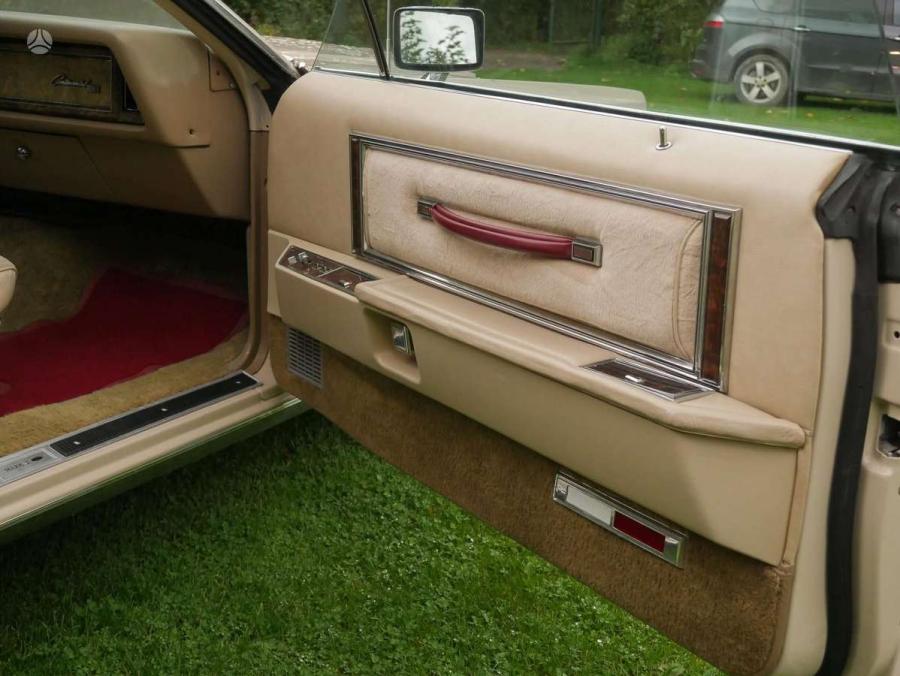 Brūns Lincoln Continental 1978 Viļņa, ar dzinēja tilpumu 7.50 L un nobraukumu 60 tūkst. km par 18000 €, foto 16 vietnē AUTOMOTO.COM.LV