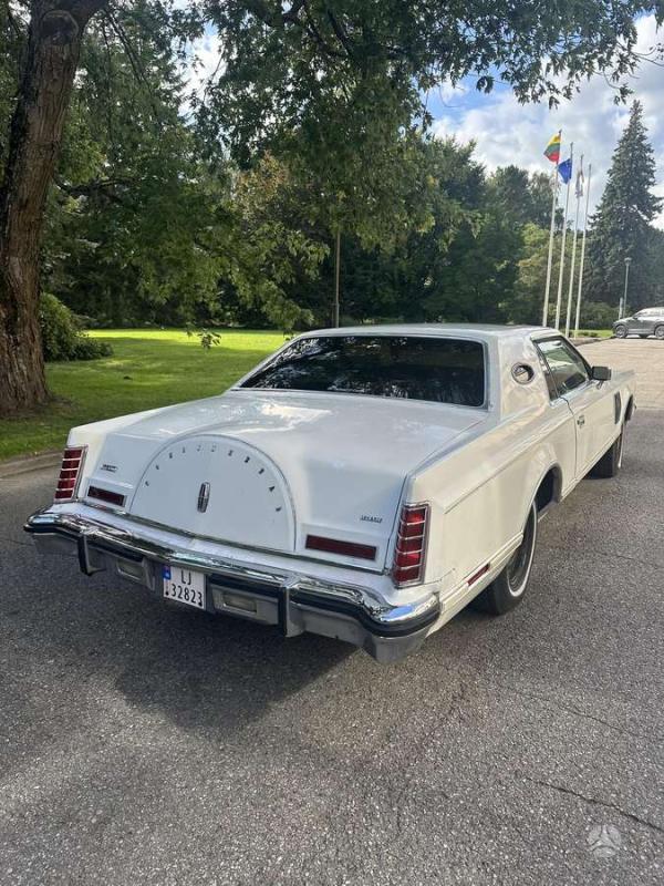 Yellow Lincoln Continental 1978 in Kaunas, with an engine capacity of 6.56 L and mileage of 28 thousand km for 9900 €, photo 5 on AUTOMOTO.COM.LV