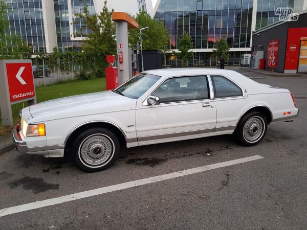 Balts Lincoln Mark 1990 Viļņa, ar dzinēja tilpumu 5.00 L un nobraukumu 44 tūkst. km par 17500 €, foto 5 vietnē AUTOMOTO.COM.LV