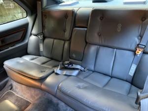 White Lincoln Mark 1990 in Vilnius, with an engine capacity of 5.00 L and mileage of 44 thousand km for 17500 €, photo 7 on AUTOMOTO.COM.LV