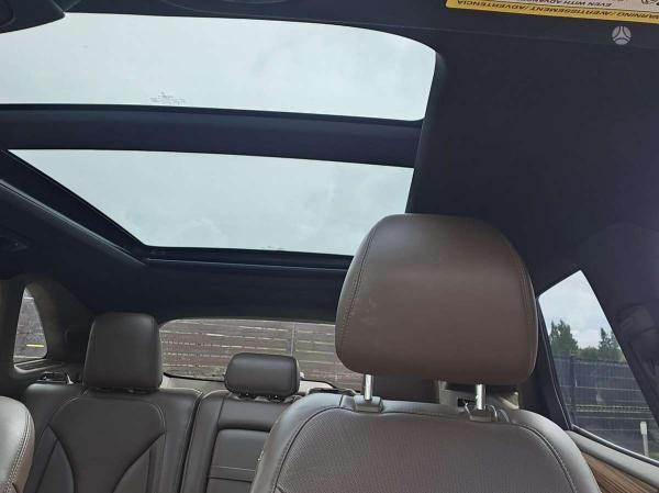 Lincoln MKC 2015 in Kaisiadorys on AUTOMOTO.COM.LV Black Lincoln MKC 2015 in Kaisiadorys, with an engine capacity of 2.00 L and mileage of 126 thousand km for 9500 €, photo 10 on AUTOMOTO.COM.LV