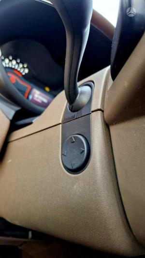 Black Lincoln MKC 2015 in Kaisiadorys, with an engine capacity of 2.00 L and mileage of 126 thousand km for 9500 €, photo 14 on AUTOMOTO.COM.LV