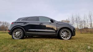 Black Lincoln MKC 2015 in Kaisiadorys, with an engine capacity of 2.00 L and mileage of 126 thousand km for 9500 €, photo 17 on AUTOMOTO.COM.LV