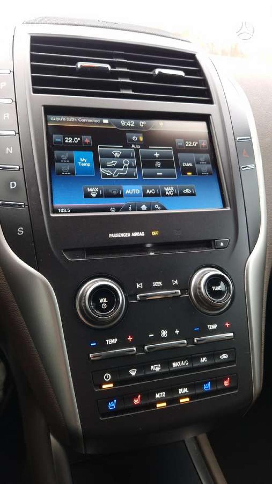 Black Lincoln MKC 2015 in Kaisiadorys, with an engine capacity of 2.00 L and mileage of 126 thousand km for 9500 €, photo 18 on AUTOMOTO.COM.LV