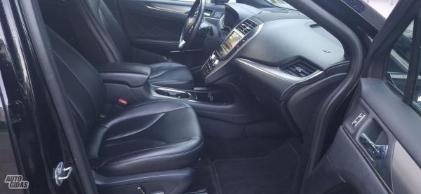 Black Lincoln MKC 2018 in Pagegiai, with an engine capacity of 1.90 L and mileage of 81 thousand km for 15900 €, photo 9 on AUTOMOTO.COM.LV