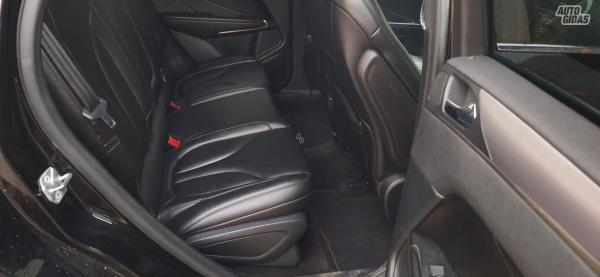 Black Lincoln MKC 2018 in Pagegiai, with an engine capacity of 1.90 L and mileage of 81 thousand km for 15900 €, photo 10 on AUTOMOTO.COM.LV