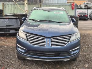 Zils Lincoln MKC 2018 Viļņa, ar dzinēja tilpumu 2.00 L un nobraukumu 126 tūkst. km par 9400 €, foto 5 vietnē AUTOMOTO.COM.LV