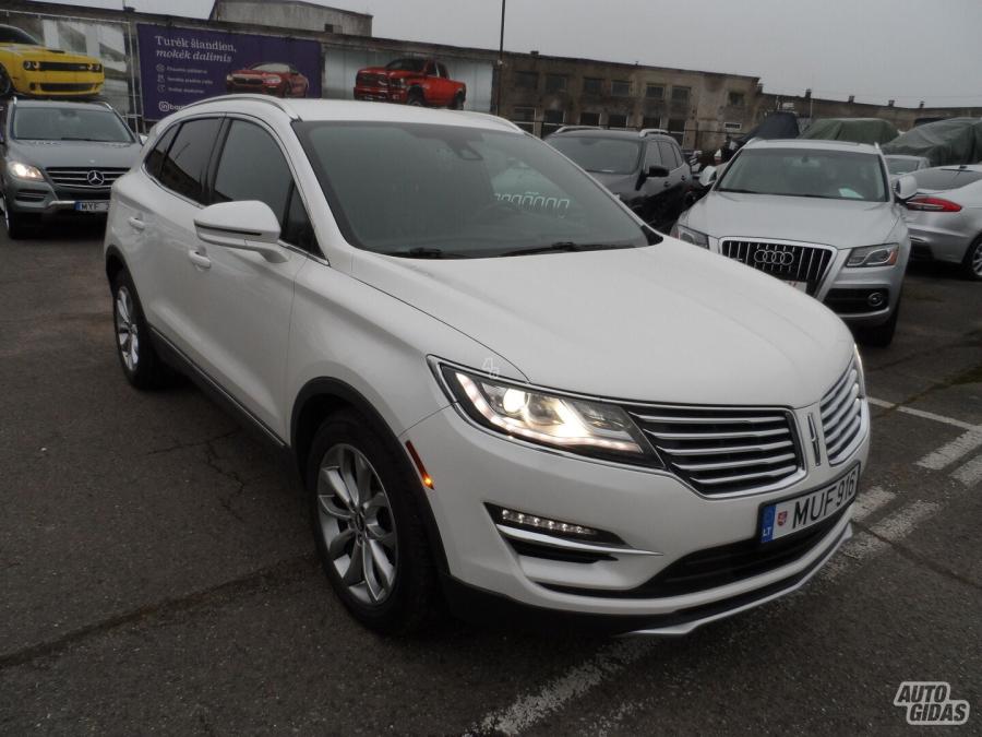 White Lincoln MKC 2015 in Klaipeda, with an engine capacity of 2.00 L and mileage of 110 thousand km for 12800 €, photo 1 on AUTOMOTO.COM.LV