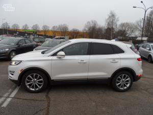 White Lincoln MKC 2015 in Klaipeda, with an engine capacity of 2.00 L and mileage of 110 thousand km for 12800 €, photo 4 on AUTOMOTO.COM.LV