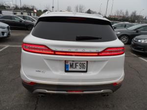 White Lincoln MKC 2015 in Klaipeda, with an engine capacity of 2.00 L and mileage of 110 thousand km for 12800 €, photo 6 on AUTOMOTO.COM.LV
