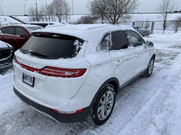 Balts Lincoln MKC 2016 Klaipėda, ar dzinēja tilpumu 2.00 L un nobraukumu 111 tūkst. km par 12800 €, foto 5 vietnē AUTOMOTO.COM.LV