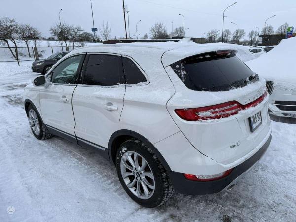 Balts Lincoln MKC 2016 Klaipėda, ar dzinēja tilpumu 2.00 L un nobraukumu 111 tūkst. km par 12800 €, foto 6 vietnē AUTOMOTO.COM.LV