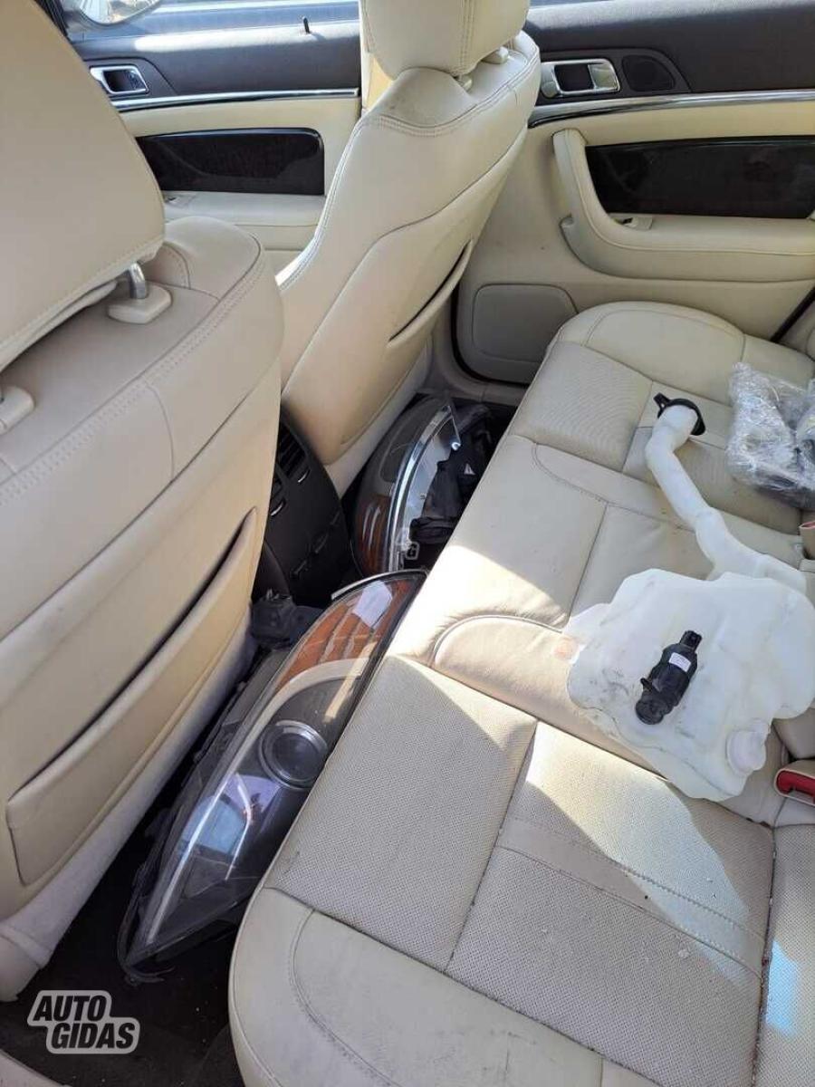 Lincoln MKS 2013 Šauļi, ar dzinēja tilpumu 3.50 L un nobraukumu 183 tūkst. km par 2200 €, foto 7 vietnē AUTOMOTO.COM.LV