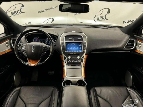 Melns Lincoln MKX 2017 Viļņa, ar dzinēja tilpumu 3.73 L un nobraukumu 168 tūkst. km par 14900 €, foto 4 vietnē AUTOMOTO.COM.LV
