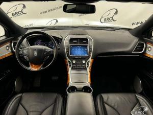 Black Lincoln MKX 2017 in Vilnius, with an engine capacity of 3.73 L and mileage of 168 thousand km for 14900 €, photo 5 on AUTOMOTO.COM.LV
