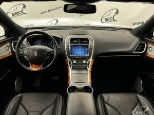 Lincoln MKX 2017 in Vilnius, with an engine capacity of 3.73 L and mileage of 168 thousand km for 14900 €, photo 4 on AUTOMOTO.COM.LV