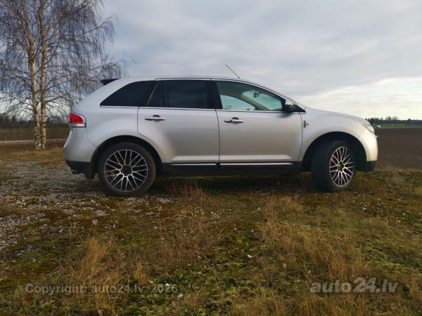 Grey Lincoln MKX 2011 in Jogeva, with an engine capacity of 3.70 L and mileage of 250 thousand km for 7800 €, photo 6 on AUTOMOTO.COM.LV