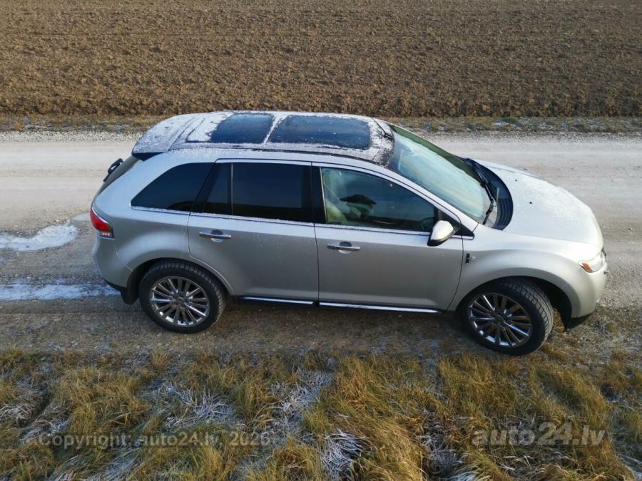 Grey Lincoln MKX 2011 in Jogeva, with an engine capacity of 3.70 L and mileage of 250 thousand km for 7800 €, photo 13 on AUTOMOTO.COM.LV