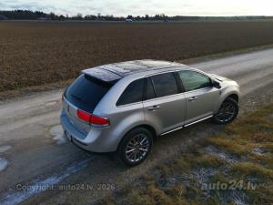 Grey Lincoln MKX 2011 in Jogeva, with an engine capacity of 3.70 L and mileage of 250 thousand km for 7800 €, photo 14 on AUTOMOTO.COM.LV
