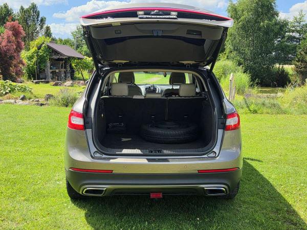 Grey Lincoln MKX 2017 in Vilnius, with an engine capacity of 3.73 L and mileage of 83 thousand km for 17000 €, photo 4 on AUTOMOTO.COM.LV