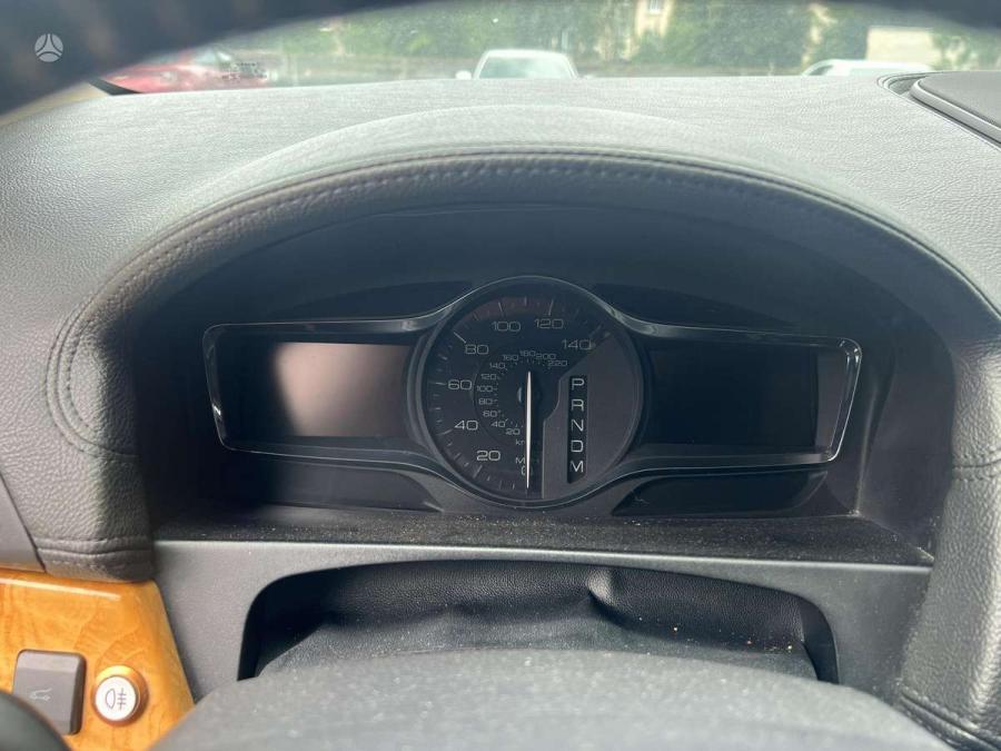 Balts Lincoln MKX 2012 Viļņa, ar dzinēja tilpumu 3.70 L un nobraukumu 278 tūkst. km par 2600 €, foto 12 vietnē AUTOMOTO.COM.LV