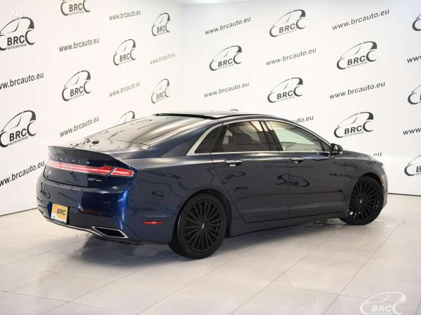 Blue Lincoln MKZ 2017 in Vilnius, with an engine capacity of 2.00 L and mileage of 230 thousand km for 8990 €, photo 3 on AUTOMOTO.COM.LV