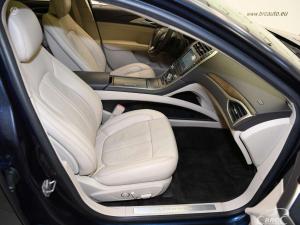 Blue Lincoln MKZ 2017 in Vilnius, with an engine capacity of 2.00 L and mileage of 230 thousand km for 8990 €, photo 7 on AUTOMOTO.COM.LV