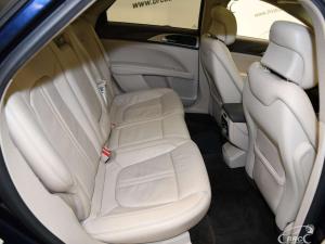 Blue Lincoln MKZ 2017 in Vilnius, with an engine capacity of 2.00 L and mileage of 230 thousand km for 8990 €, photo 14 on AUTOMOTO.COM.LV