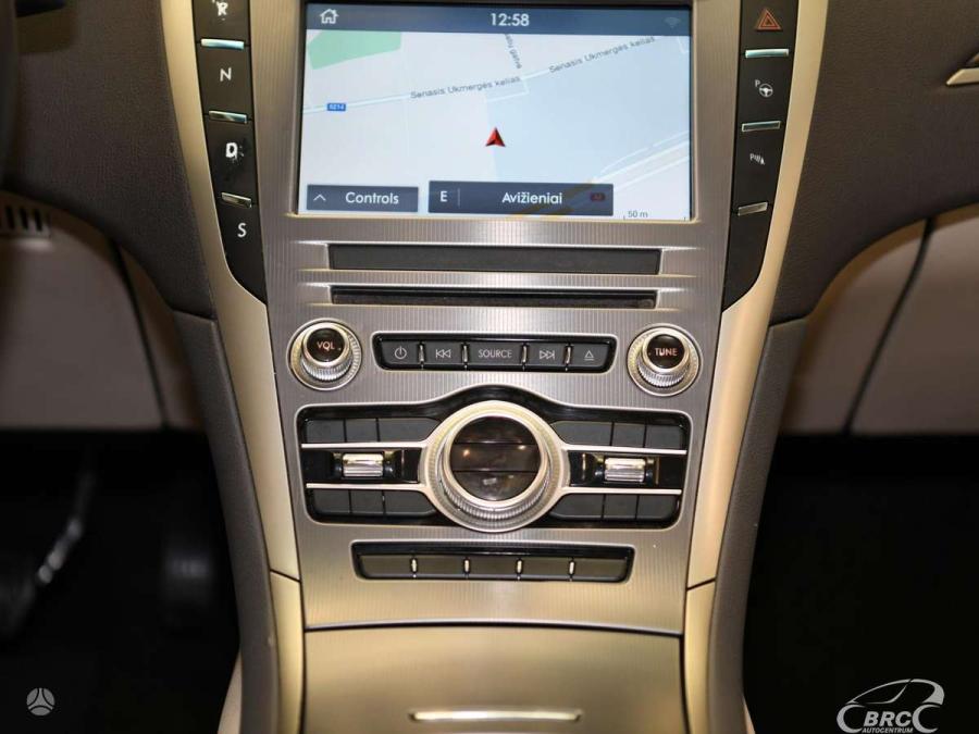 Blue Lincoln MKZ 2017 in Vilnius, with an engine capacity of 2.00 L and mileage of 230 thousand km for 8990 €, photo 20 on AUTOMOTO.COM.LV