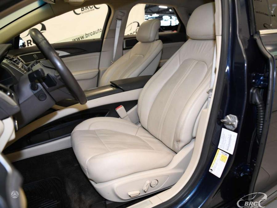 Blue Lincoln MKZ 2017 in Vilnius, with an engine capacity of 2.00 L and mileage of 230 thousand km for 8990 €, photo 25 on AUTOMOTO.COM.LV