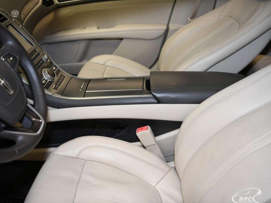Blue Lincoln MKZ 2017 in Vilnius, with an engine capacity of 2.00 L and mileage of 230 thousand km for 8990 €, photo 26 on AUTOMOTO.COM.LV