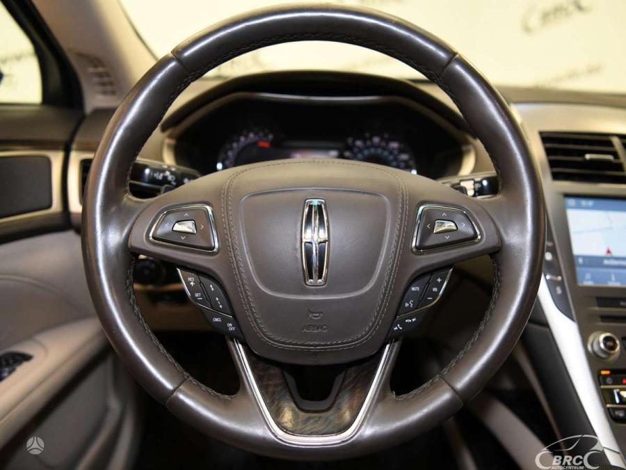 Blue Lincoln MKZ 2017 in Vilnius, with an engine capacity of 2.00 L and mileage of 230 thousand km for 8990 €, photo 30 on AUTOMOTO.COM.LV