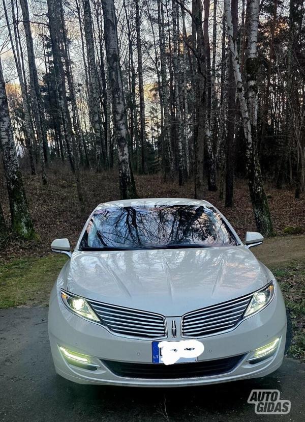 Lincoln MKZ 2015 in Kretinga, with an engine capacity of 3.70 L and mileage of 132 thousand km for 9999 €, photo 1 on AUTOMOTO.COM.LV