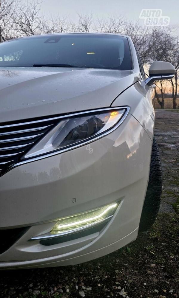 Lincoln MKZ 2015 in Kretinga, with an engine capacity of 3.70 L and mileage of 132 thousand km for 9999 €, photo 3 on AUTOMOTO.COM.LV