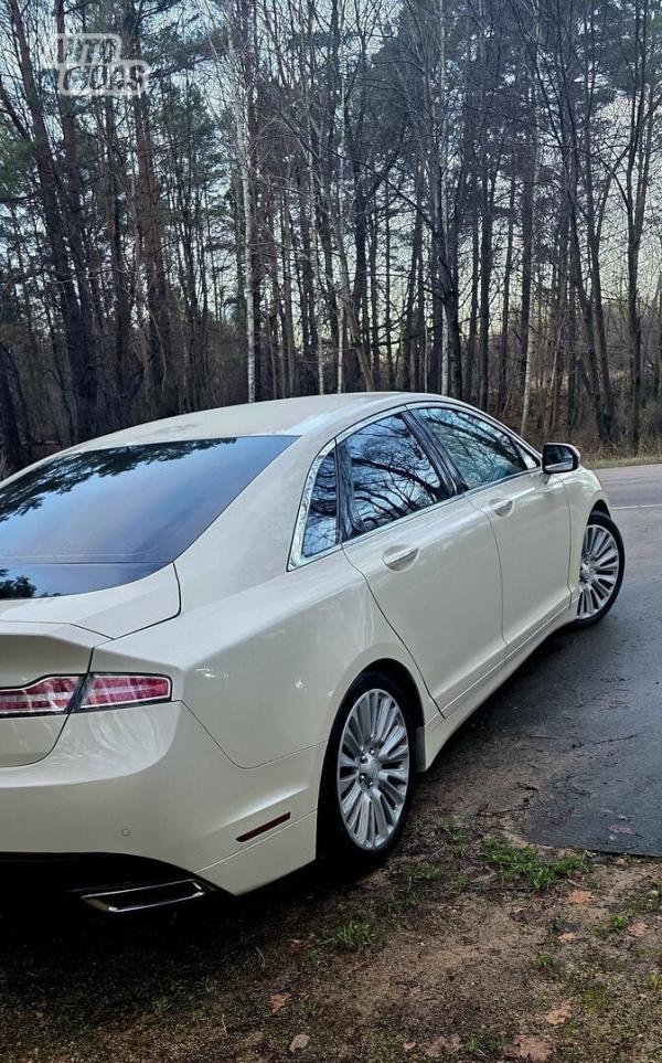 Lincoln MKZ 2015 in Kretinga, with an engine capacity of 3.70 L and mileage of 132 thousand km for 9999 €, photo 4 on AUTOMOTO.COM.LV