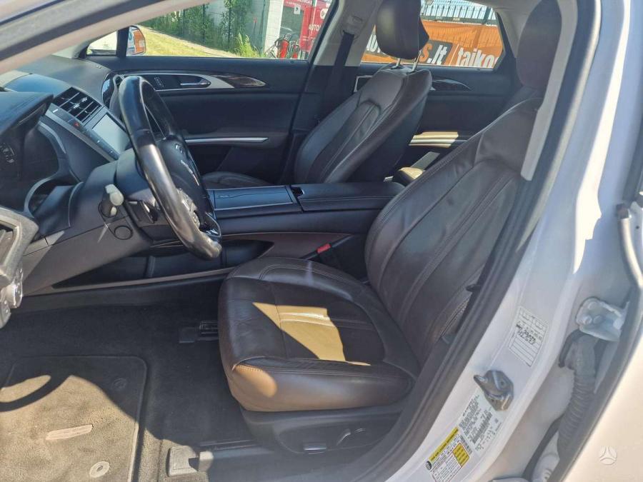 Balts Lincoln MKZ 2016 Kauņa, ar dzinēja tilpumu 3.73 L un nobraukumu 73 tūkst. km par 7490 €, foto 14 vietnē AUTOMOTO.COM.LV