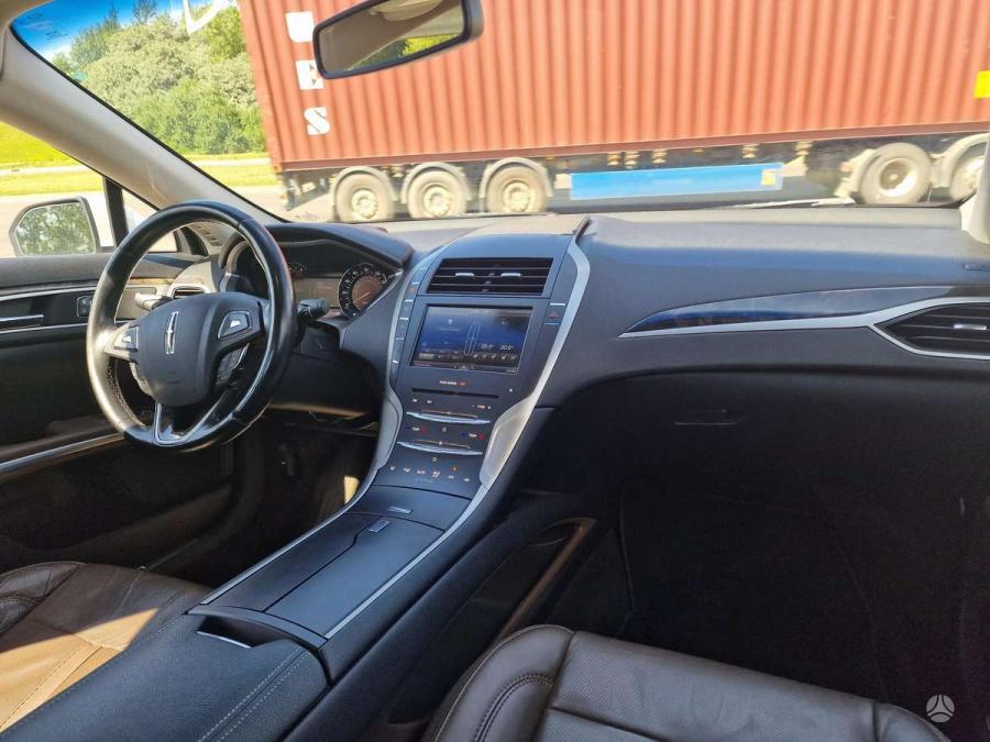 Balts Lincoln MKZ 2016 Kauņa, ar dzinēja tilpumu 3.73 L un nobraukumu 73 tūkst. km par 7490 €, foto 21 vietnē AUTOMOTO.COM.LV