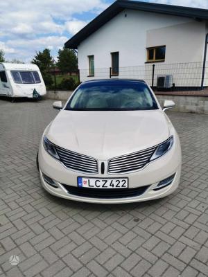 Yellow Lincoln MKZ 2015 in Alytus, with an engine capacity of 2.00 L and mileage of 109 thousand km for 7749 €, photo 9 on AUTOMOTO.COM.LV