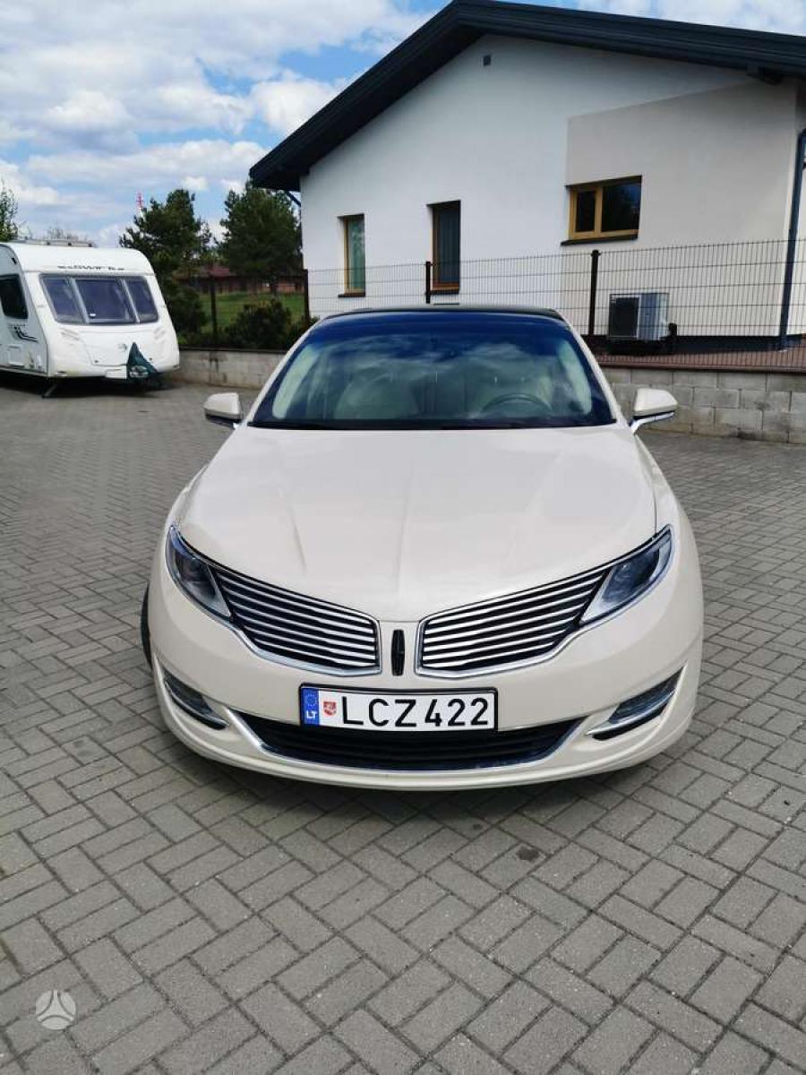 Yellow Lincoln MKZ 2015 in Alytus, with an engine capacity of 2.00 L and mileage of 109 thousand km for 7749 €, photo 9 on AUTOMOTO.COM.LV