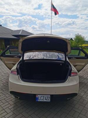 Yellow Lincoln MKZ 2015 in Alytus, with an engine capacity of 2.00 L and mileage of 109 thousand km for 7749 €, photo 13 on AUTOMOTO.COM.LV