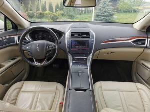 Yellow Lincoln MKZ 2015 in Alytus, with an engine capacity of 2.00 L and mileage of 109 thousand km for 7749 €, photo 25 on AUTOMOTO.COM.LV