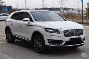 White Lincoln Nautilus 2019 in Vilnius, with an engine capacity of 2.00 L and mileage of 170 thousand km for 22950 €, photo 4 on AUTOMOTO.COM.LV