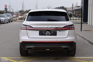 White Lincoln Nautilus 2019 in Vilnius, with an engine capacity of 2.00 L and mileage of 170 thousand km for 22950 €, photo 6 on AUTOMOTO.COM.LV
