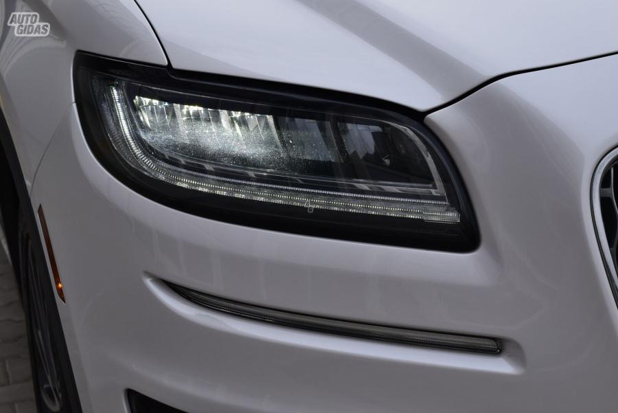 White Lincoln Nautilus 2019 in Vilnius, with an engine capacity of 2.00 L and mileage of 170 thousand km for 22950 €, photo 8 on AUTOMOTO.COM.LV