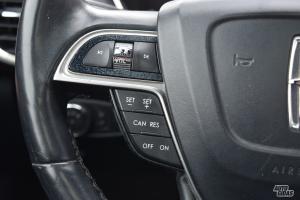 White Lincoln Nautilus 2019 in Vilnius, with an engine capacity of 2.00 L and mileage of 170 thousand km for 22950 €, photo 19 on AUTOMOTO.COM.LV