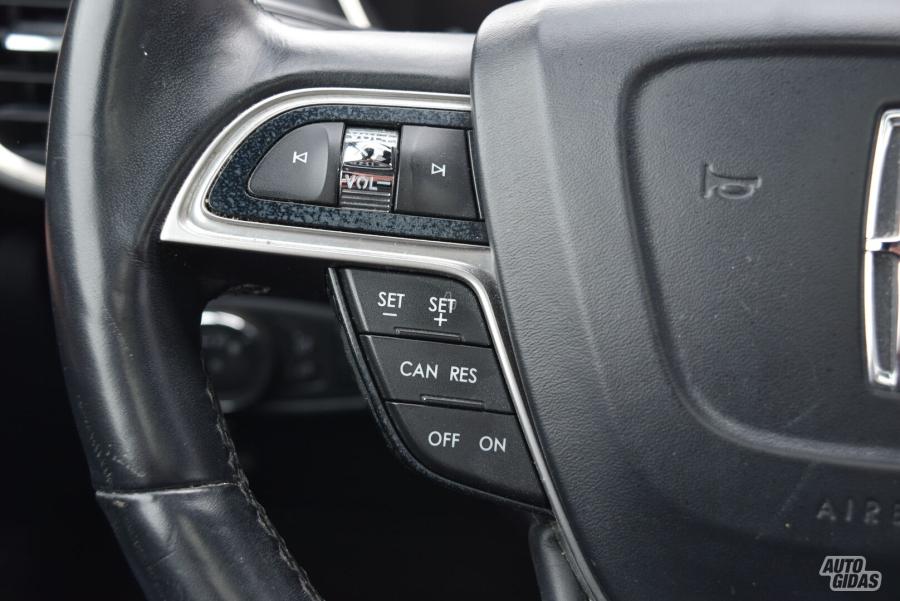 White Lincoln Nautilus 2019 in Vilnius, with an engine capacity of 2.00 L and mileage of 170 thousand km for 22950 €, photo 19 on AUTOMOTO.COM.LV