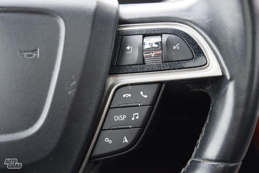 White Lincoln Nautilus 2019 in Vilnius, with an engine capacity of 2.00 L and mileage of 170 thousand km for 22950 €, photo 20 on AUTOMOTO.COM.LV