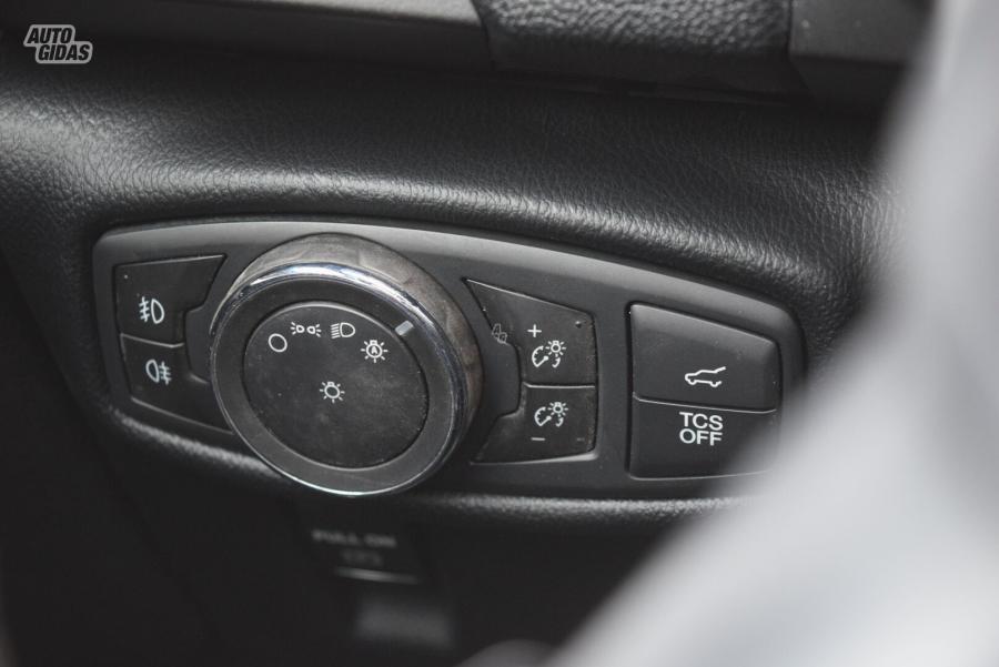 White Lincoln Nautilus 2019 in Vilnius, with an engine capacity of 2.00 L and mileage of 170 thousand km for 22950 €, photo 26 on AUTOMOTO.COM.LV